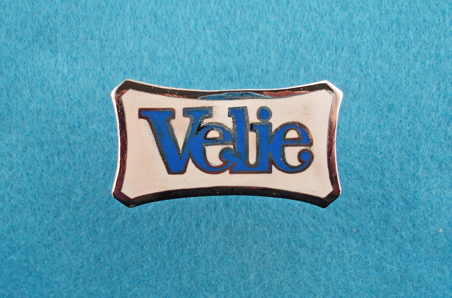 American Auto Emblems: VELIE