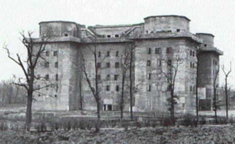Andrew Montgomery: Flakturm (Flak Towers)