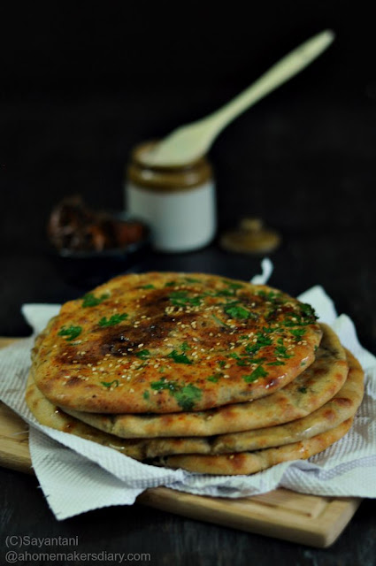 Potato-cheese Kulcha - A Homemaker's Diary