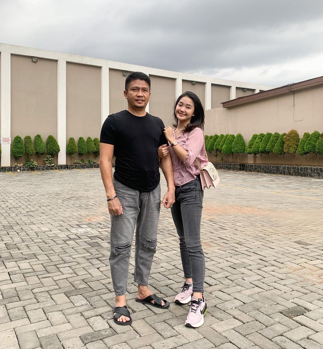 Potret Tiktoker Chandrika Chika, Cewek Yang Viral Karena Goyang Papi Chulo