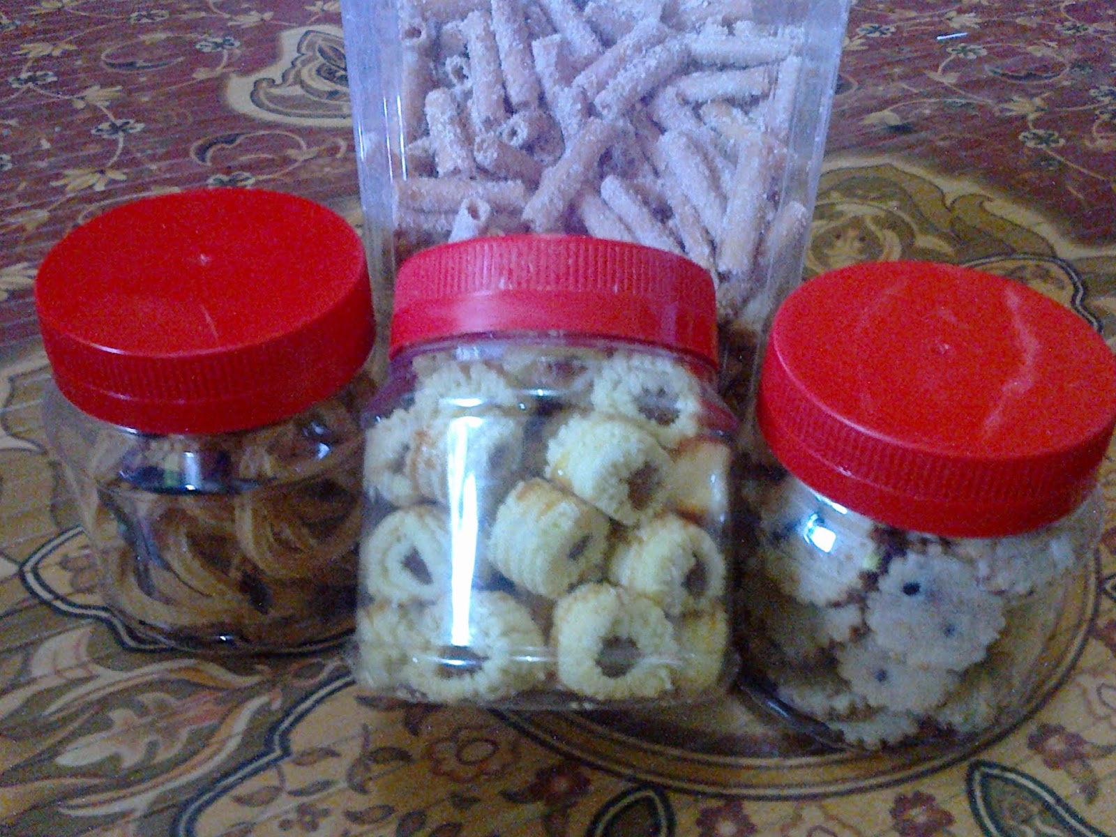 cik azz: DIY: Buat sendiri bekas kuih raya.