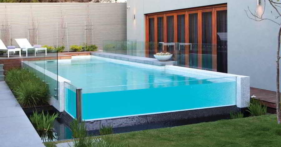 Immerse yourself in a transparent pool - Glass Company Oklahoma ...