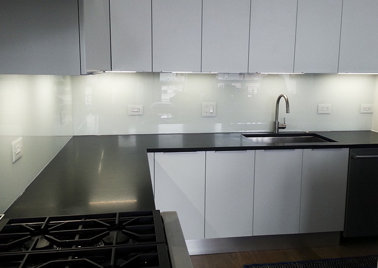 GLASS BACKSPLASHES ~ NEW YORK GLASS COMPANY
