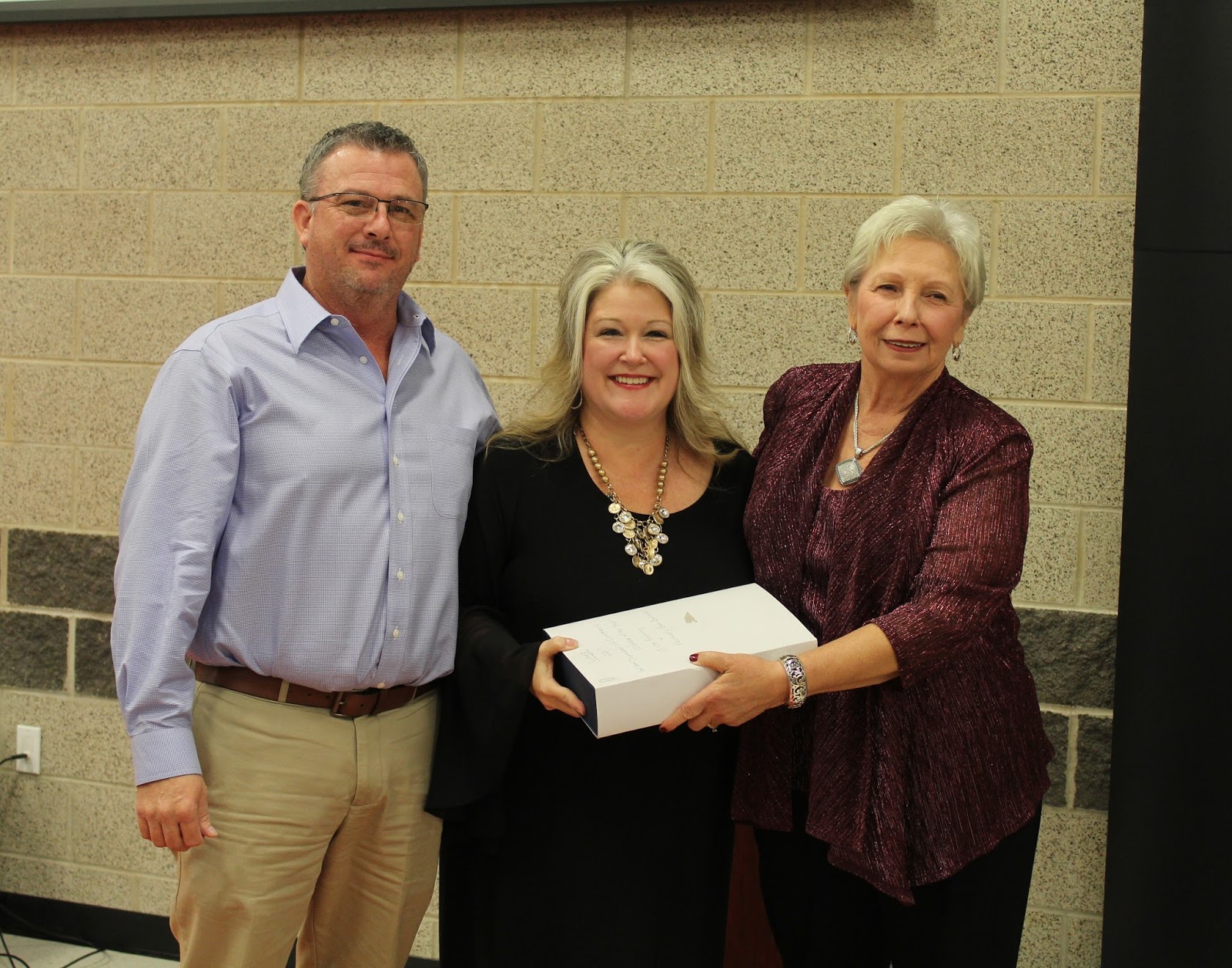 KXMX - Local News: Members Honored at Chamber Banquet