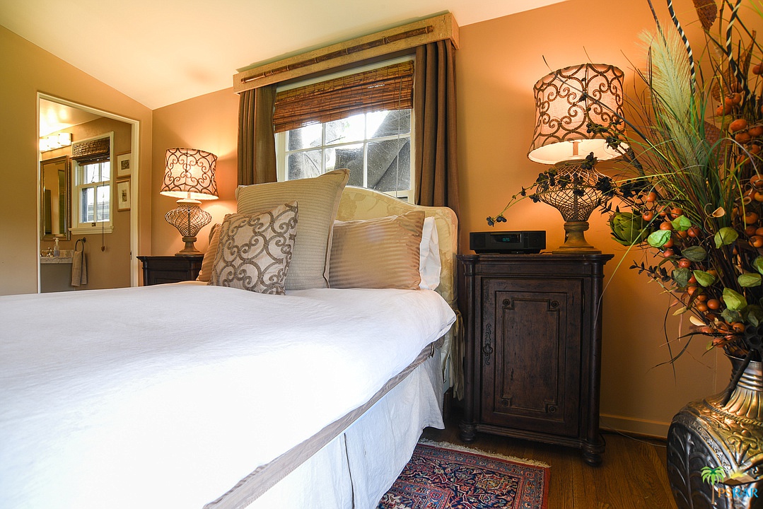 Sweet House Dreams: Rose Cottage, 1937 Cottage in Palm Springs, California