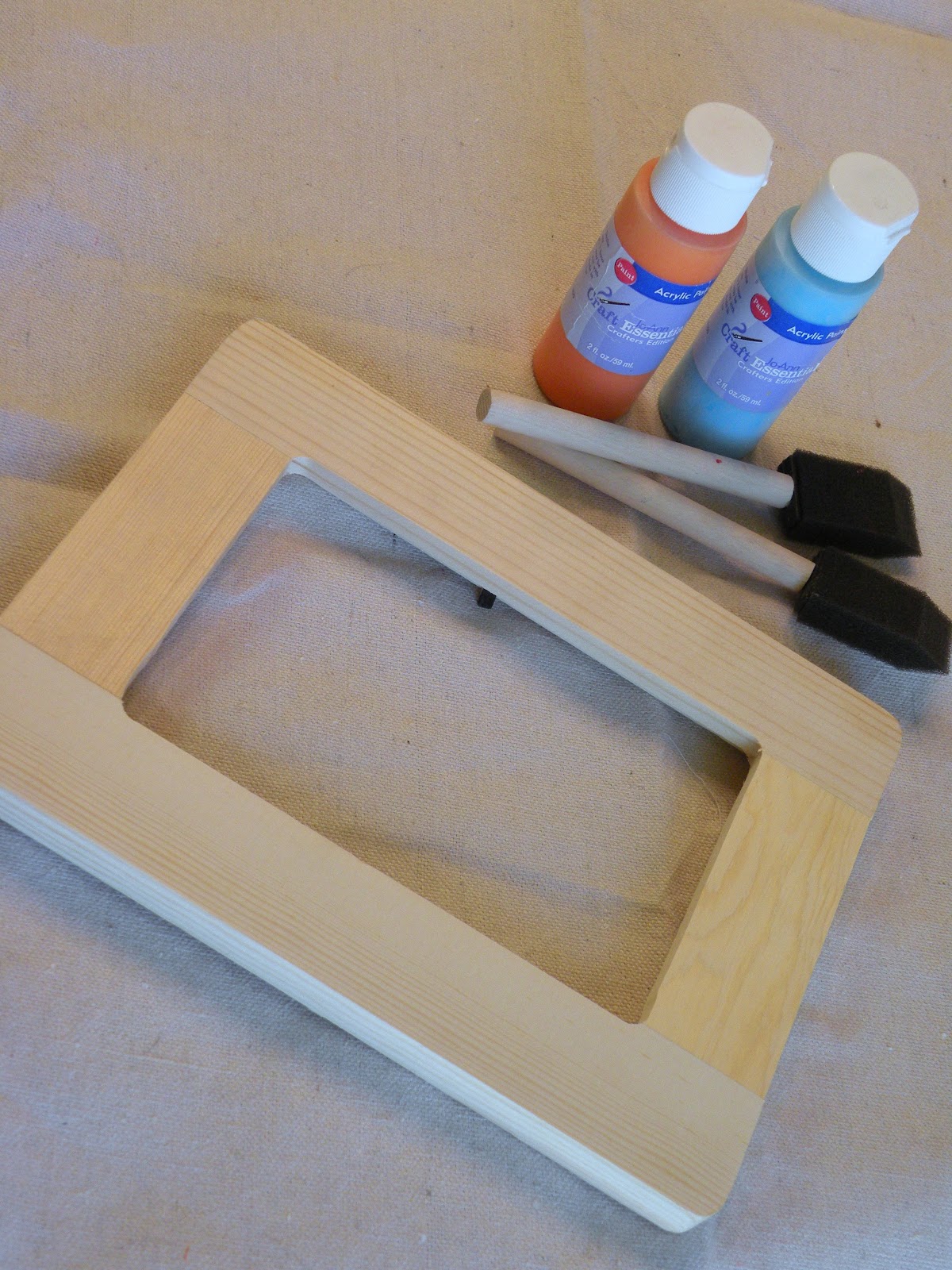 La Belle Parties: DIY Multi Colored Stenciled Picture Frame