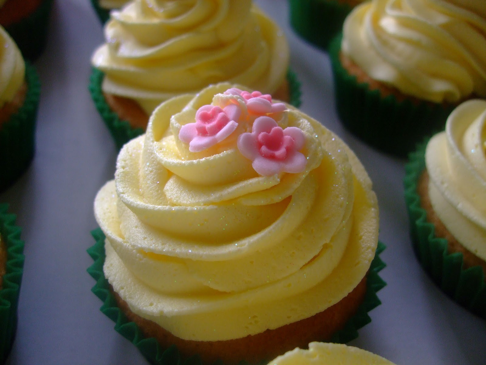 Colourful Cupcakes of Newbury: Spring Cupcakes