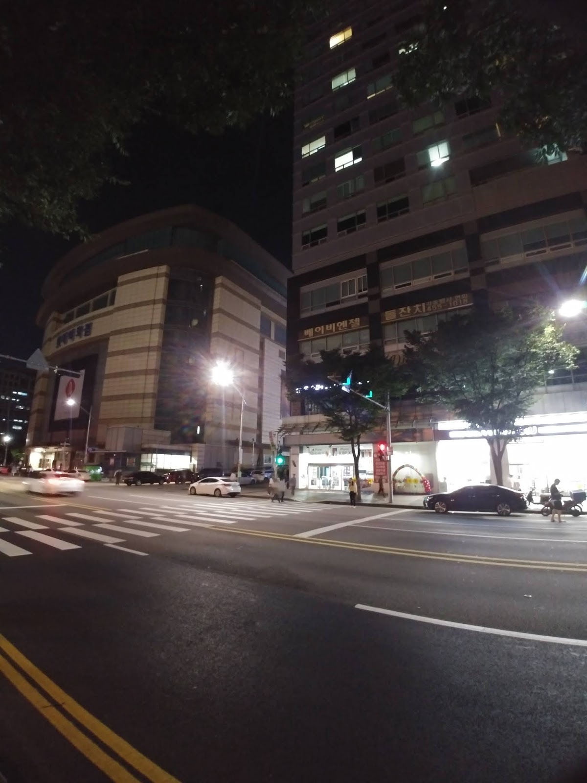 The scene of the evening around downtown Gowol-dong in Incheon