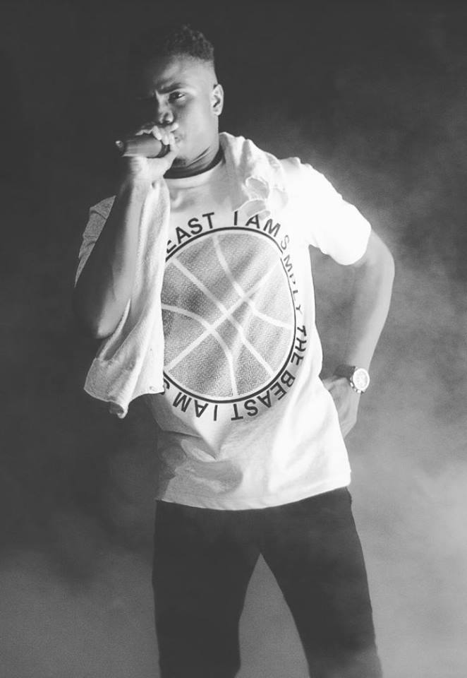 10 Photos et Petite biographie sur Dip Doundou Guiss