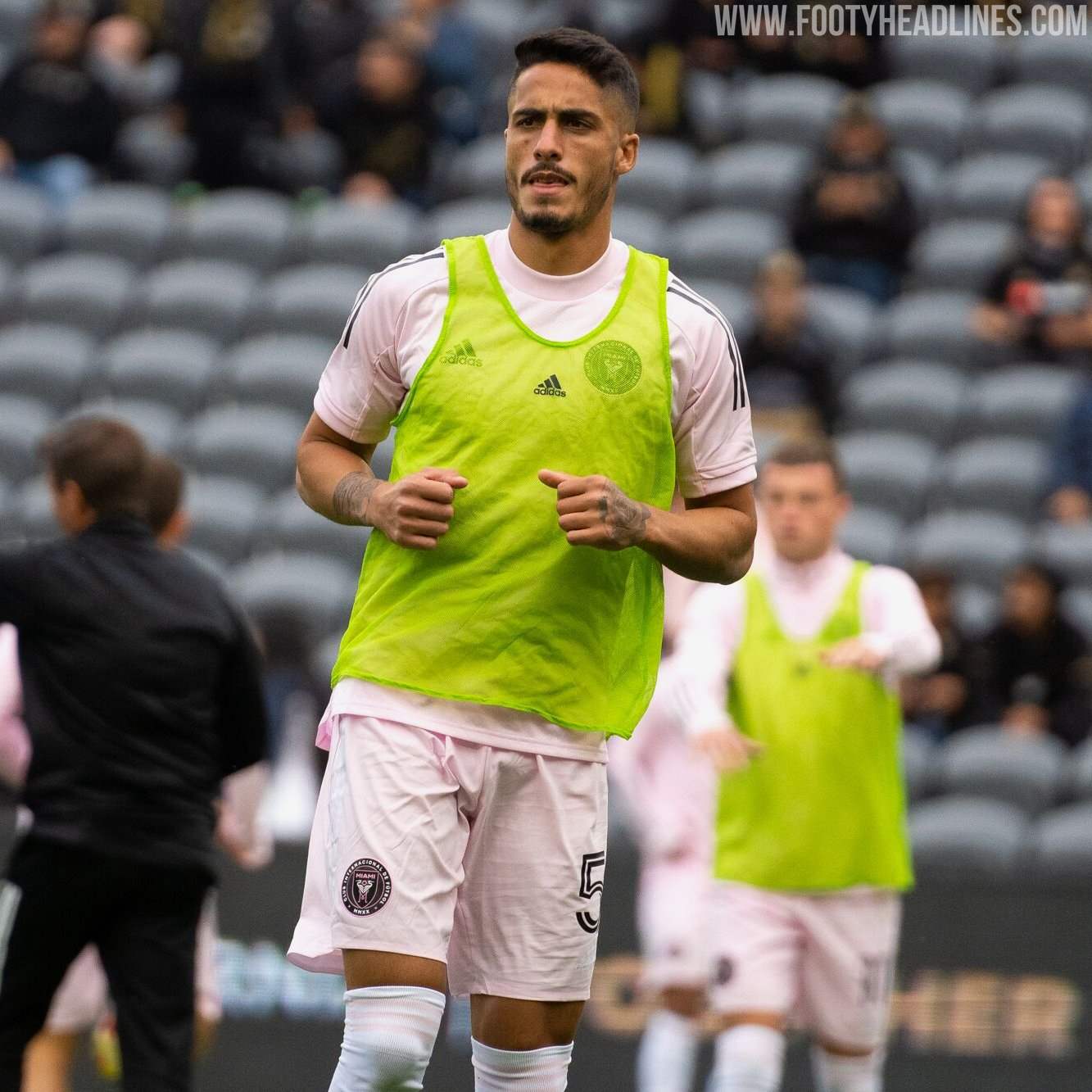 Pink Shorts & No Qatar Airways Sponsor - On Pitch: Inter Miami Debut ...