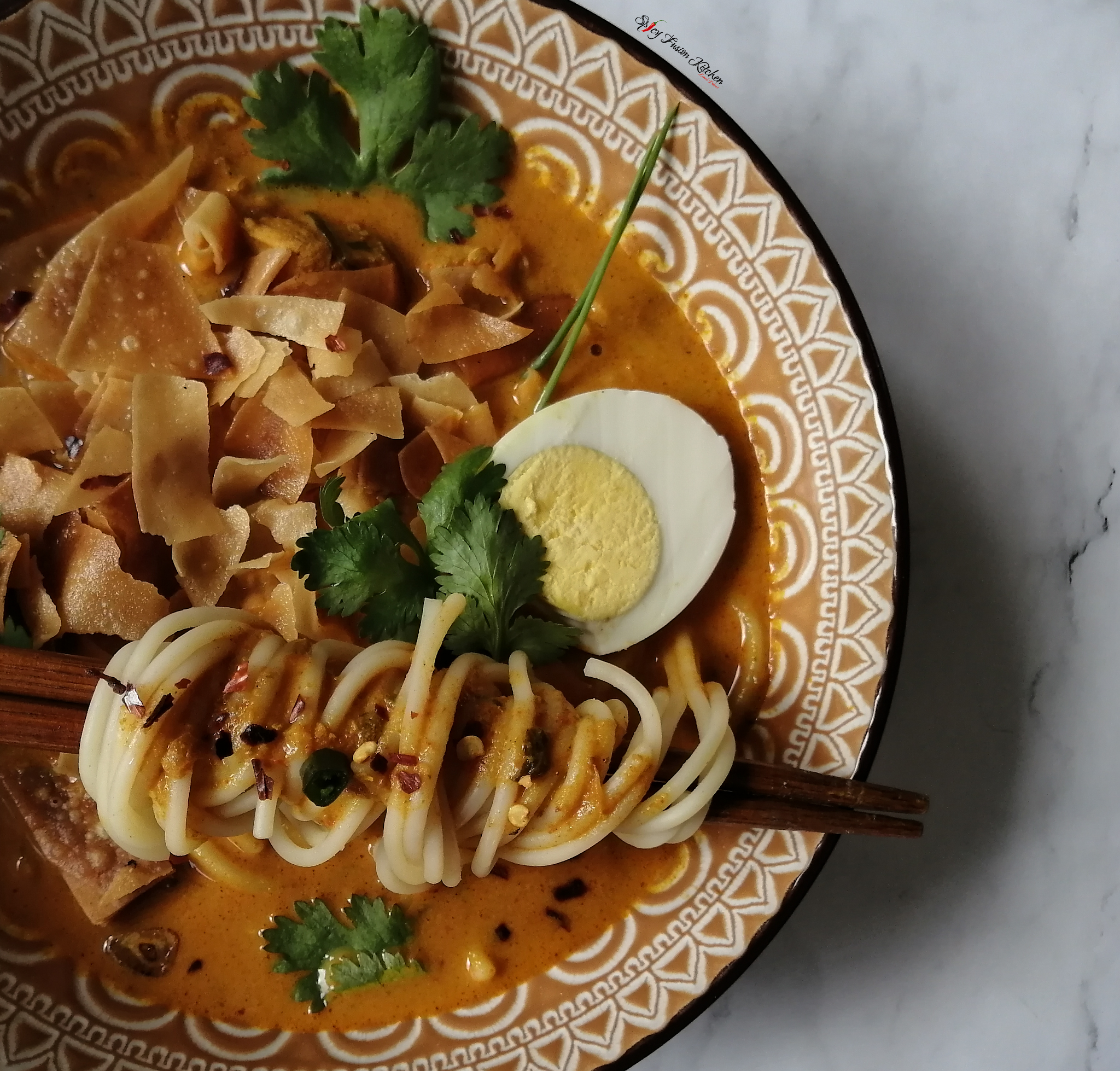Burmese Chicken Khow Suey (Khowse) - Spicy Fusion Kitchen