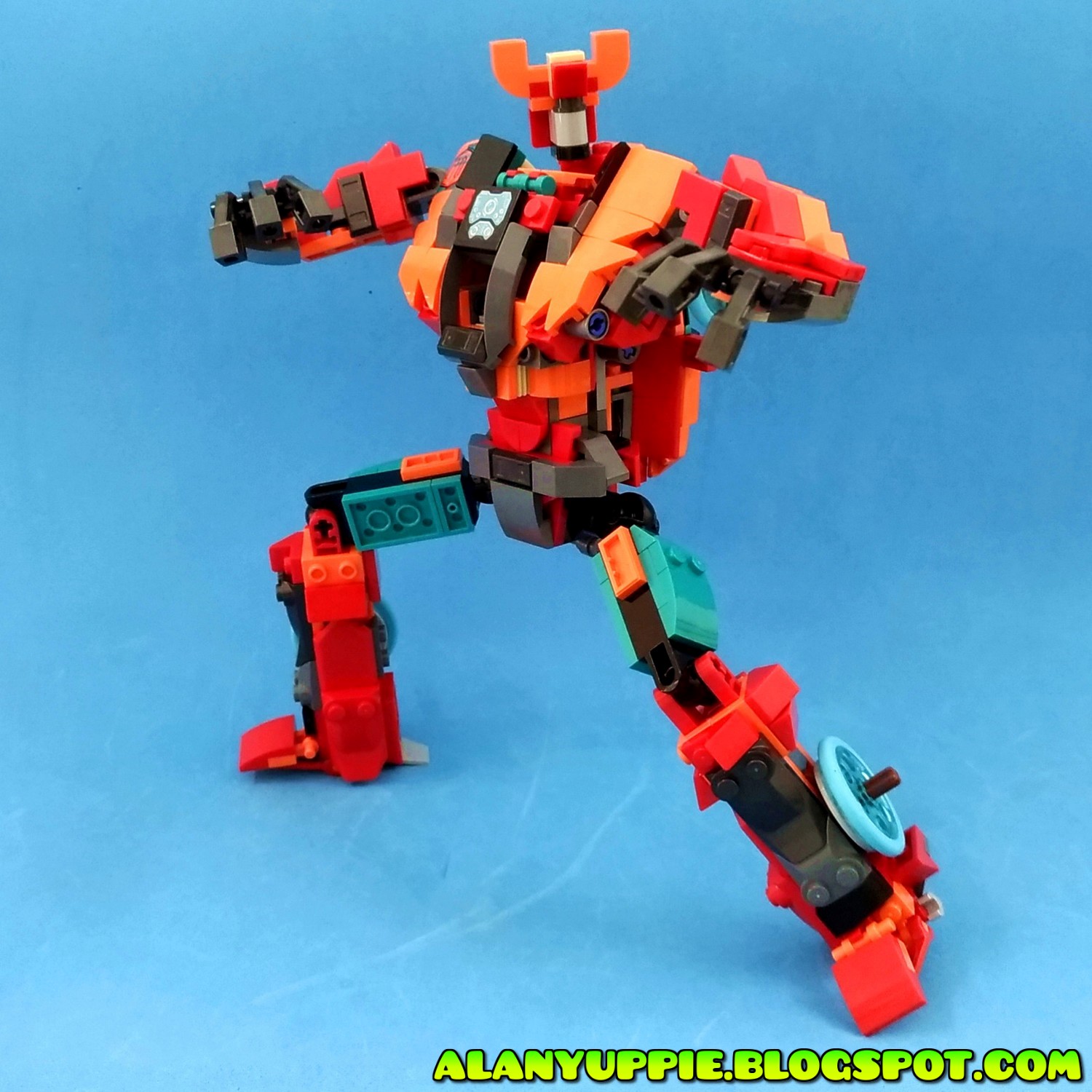 Alanyuppie's LEGO Transformers: Video Tutorial: Transformer Speedster ...