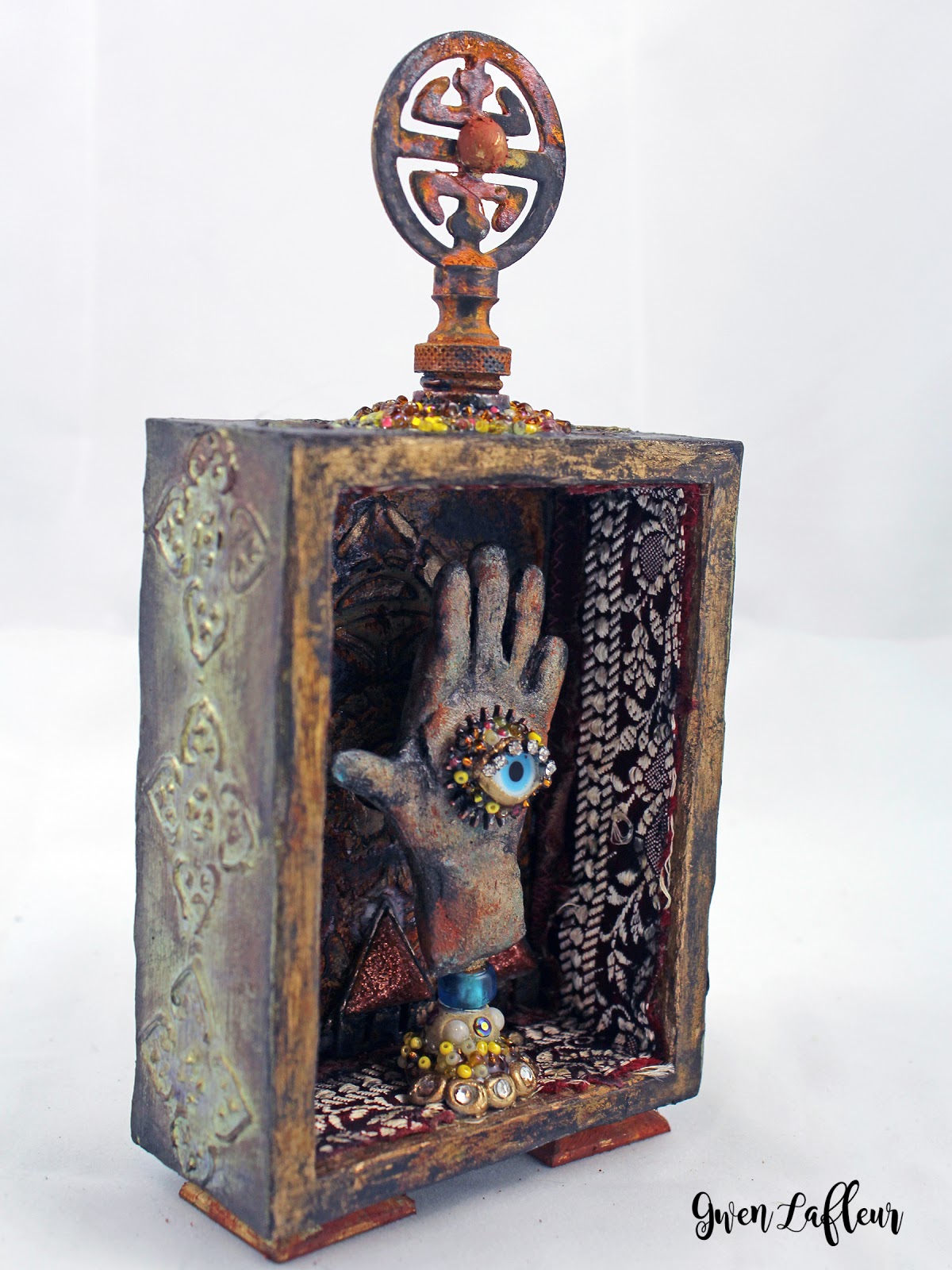 StencilGirl Talk: Gwen's Gems - Make a Mini Shrine with Stencils