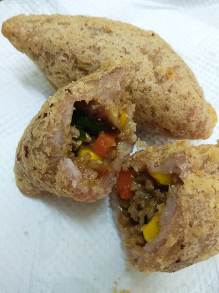 Elinluv's Tidbits Corner: Taro Puff