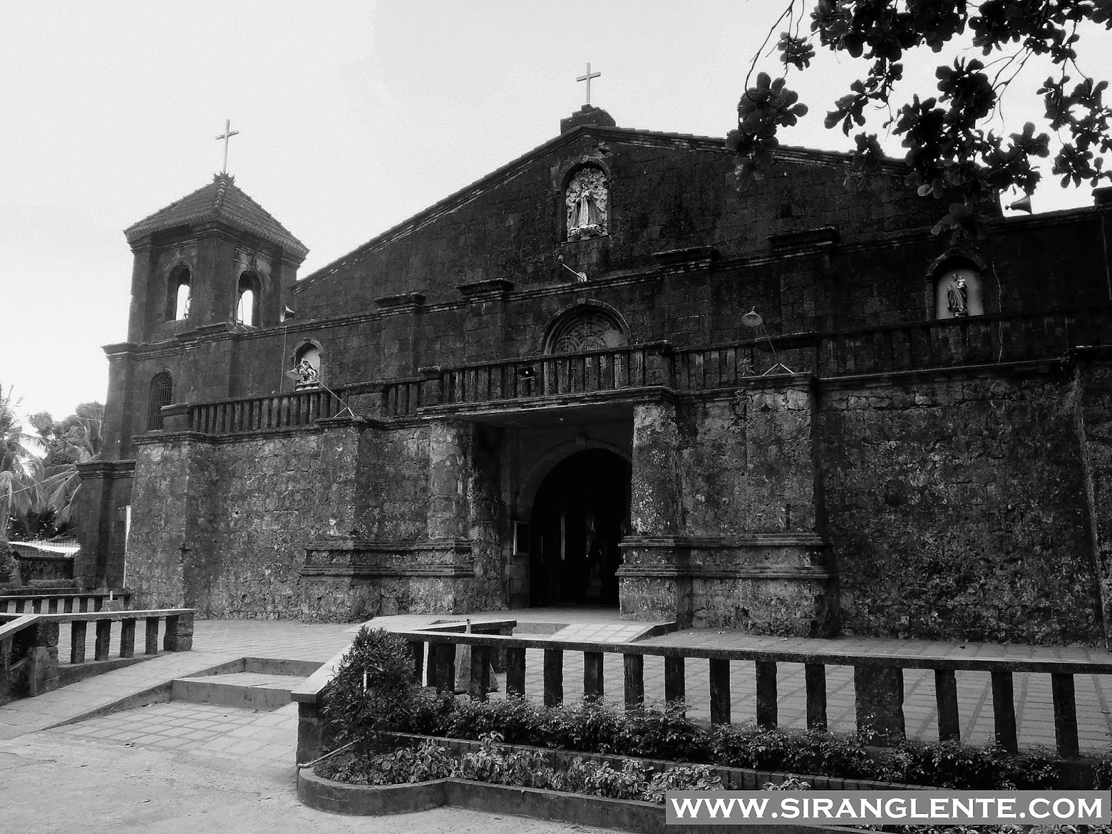 SIRANG LENTE: TRAVEL GUIDE: MORONG CHURCH, Bataan