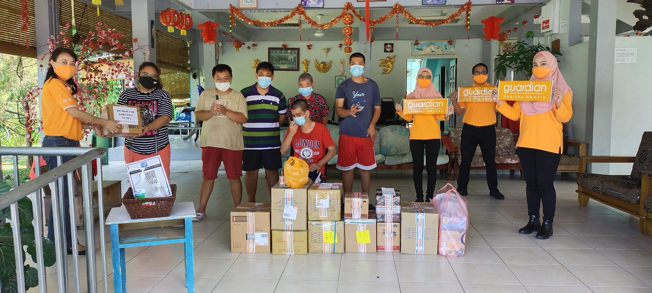 KIND-HEARTED MALAYSIANS AND GUARDIAN MALAYSIA DONATE HAND SANITISERS TO ...