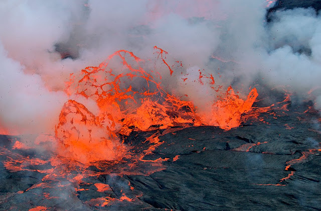 Nyiragongo Volcano | The Lava Lake of Democratic Republic of Congo