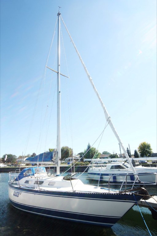 bateau du québec : Hughes 35
