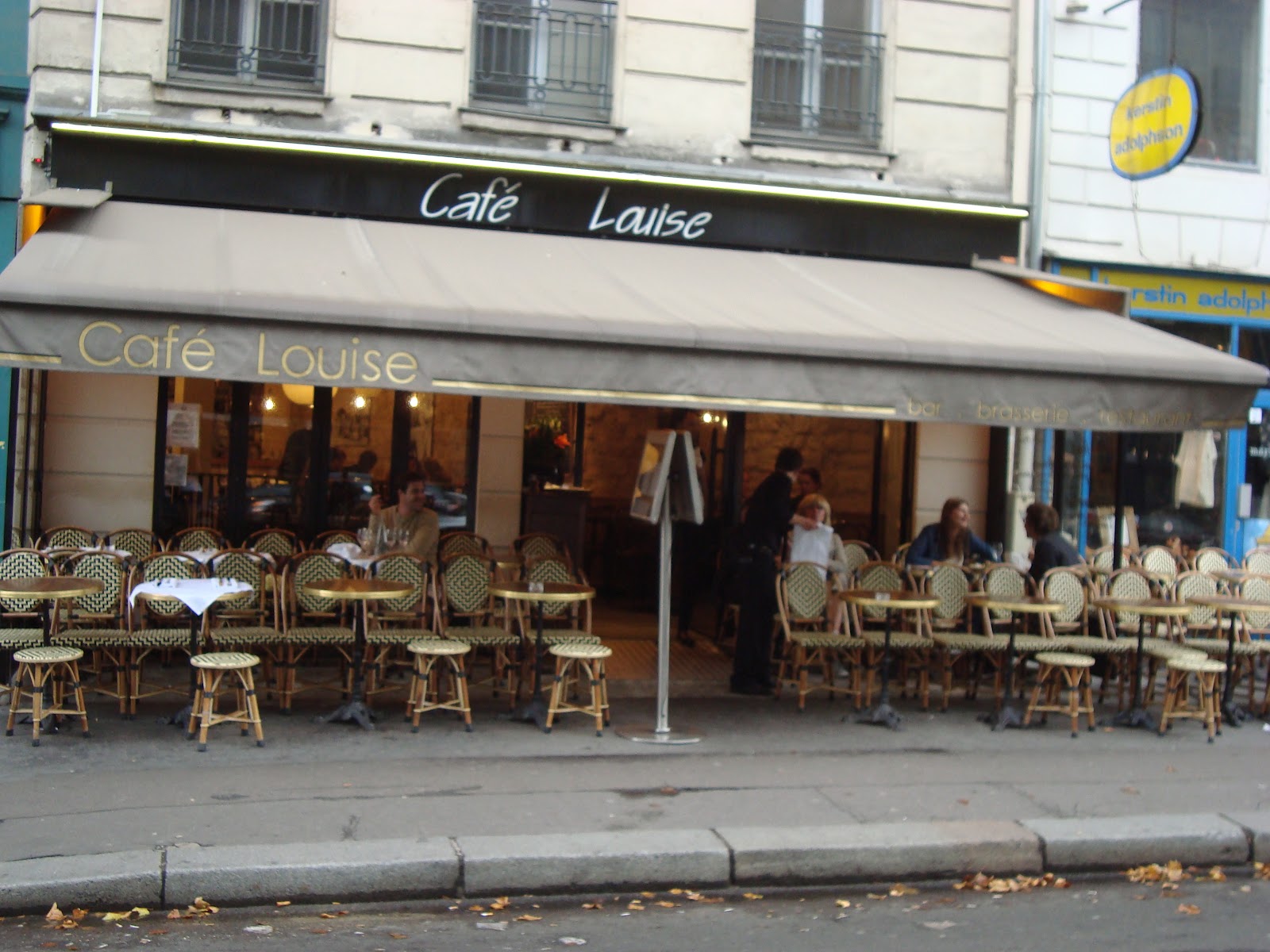 Boa comida: O típico "Café Parisiense"