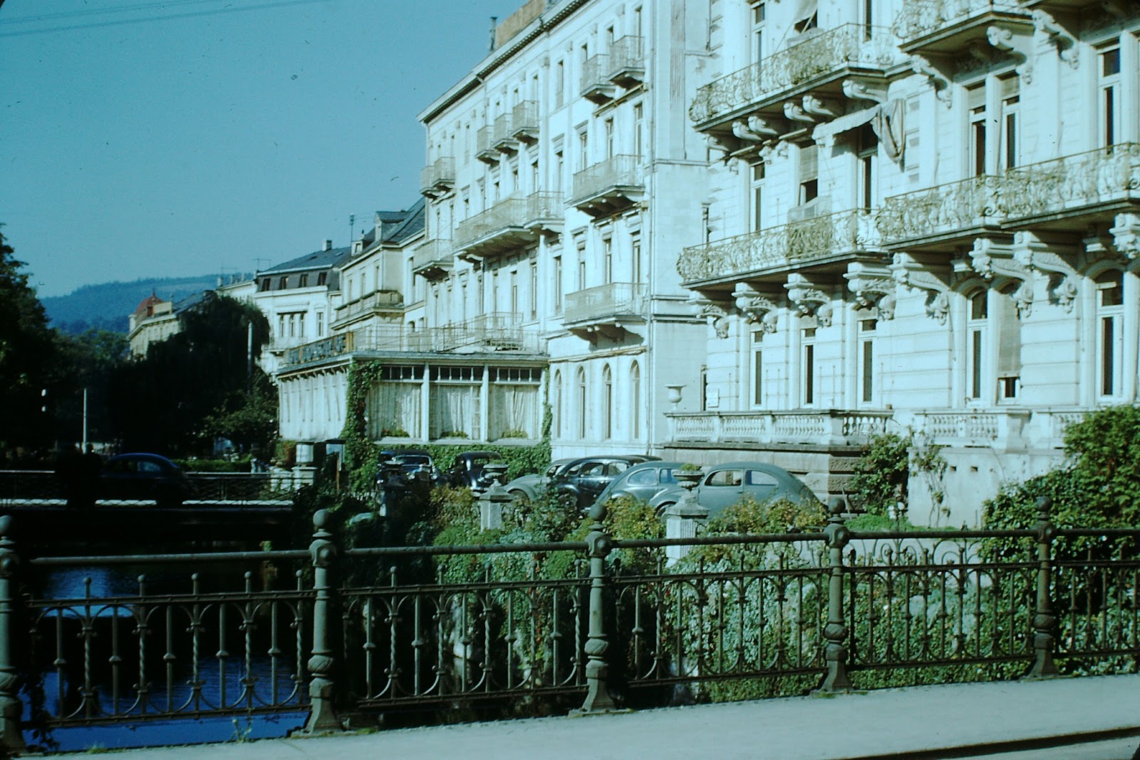 36 Amazing Color Photographs of West Germany After the War | Vintage ...