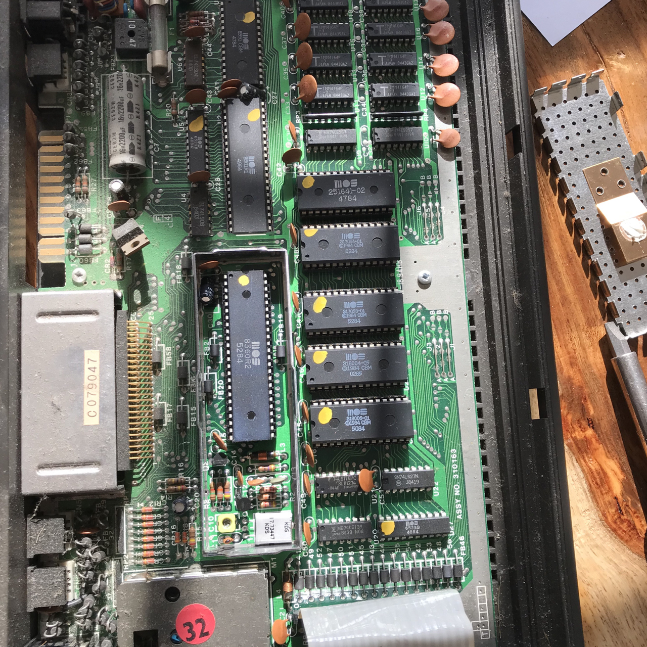 Word Processing like it's 1984 : Commodore Plus 4 Restoration