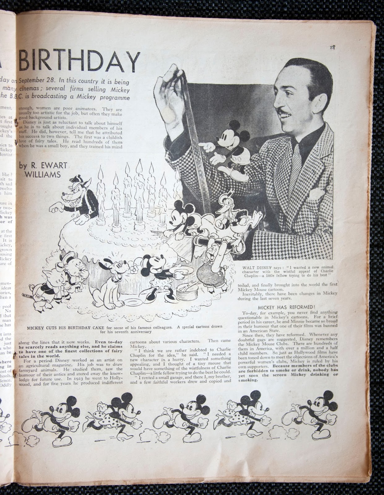 Disney Comics Randomness: Mickey's birthday in the daily newspaper strips