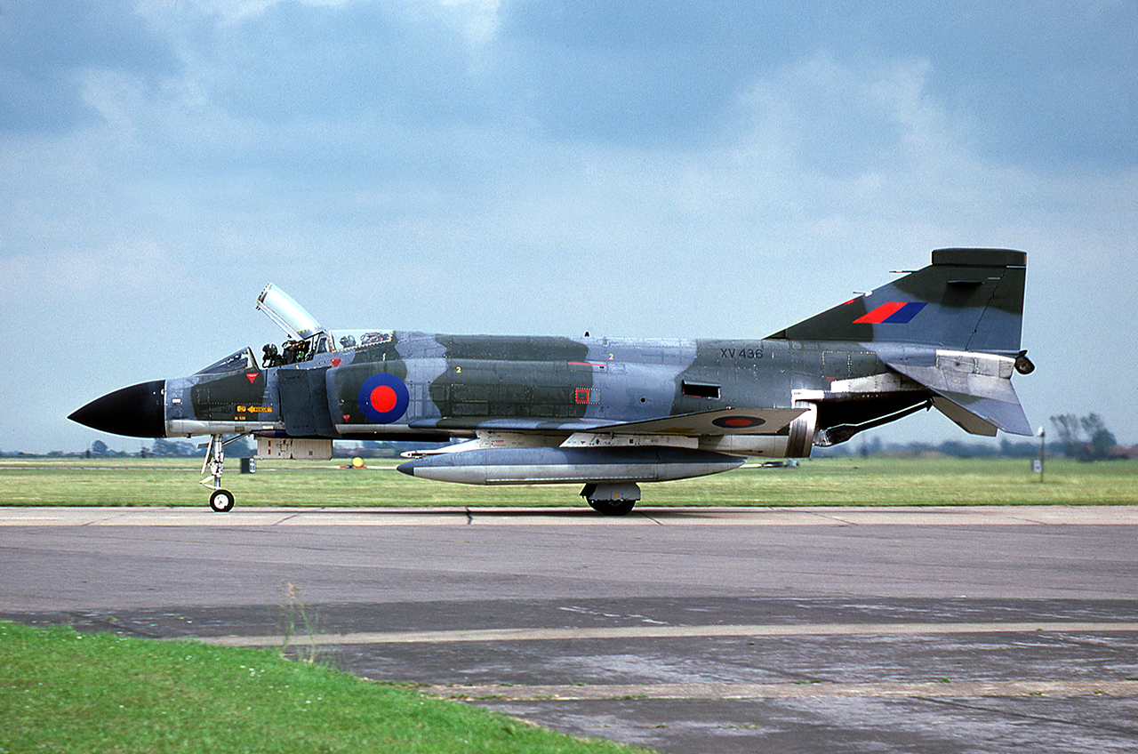 Olivers Aviation Corner: RAF Maintenance serials 8800M - 8899M.