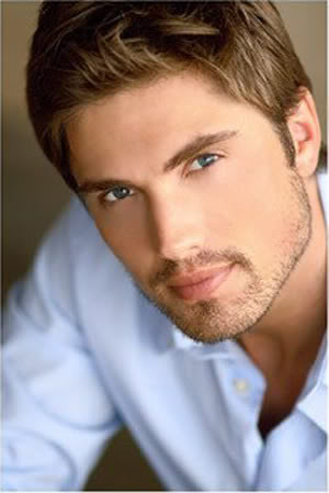 Eric Winter | Celebrities Photos Hub