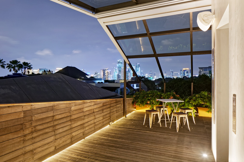 WAHANA ARSITEKTUR INDONESIA: Redefining Batik in Modern House