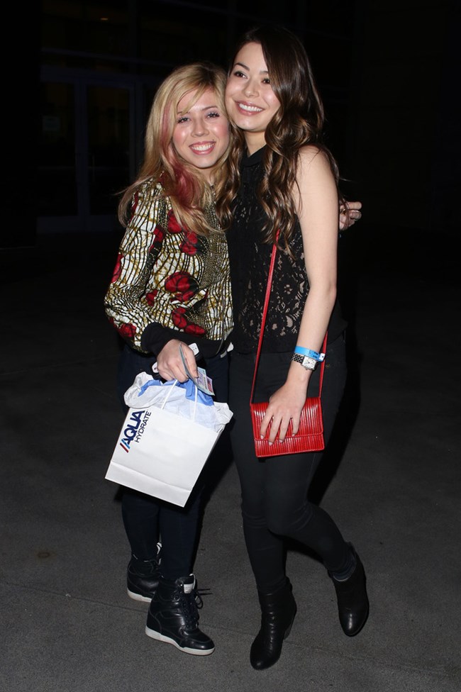 Blog de la Tele: Miranda Cosgrove y Jennette McCurdy en concierto de ...