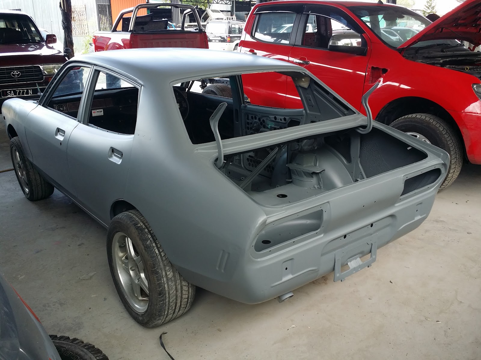 A Datsun Turbo Violet from 1974: Restoring the Datsun 120Y B210 Body ...