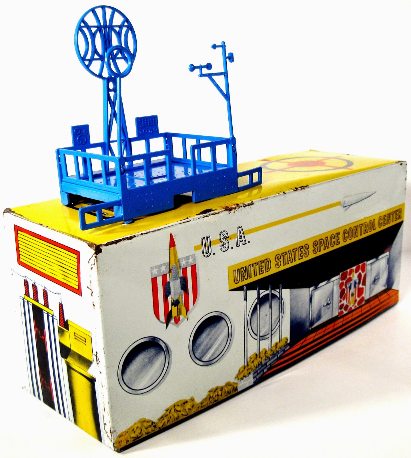 Toys and Stuff: MPC Space Control Command HQ