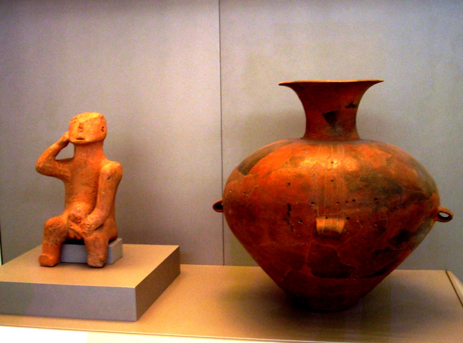 Metron Ariston: April 2012