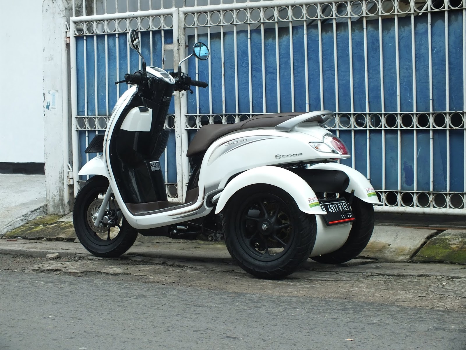 Oracle Modification Concept: HONDA SCOOPY 2018 Modifikasi RODA TIGA ...
