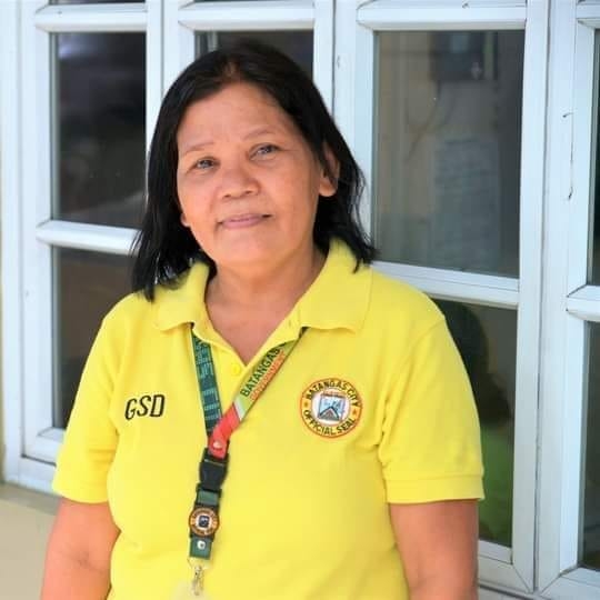 56-anyos na street sweeper nakapagtapos ng kolehiyo - The Daily Sentry 56-anyos na street sweeper nakapagtapos ng kolehiyo - The Daily Sentry