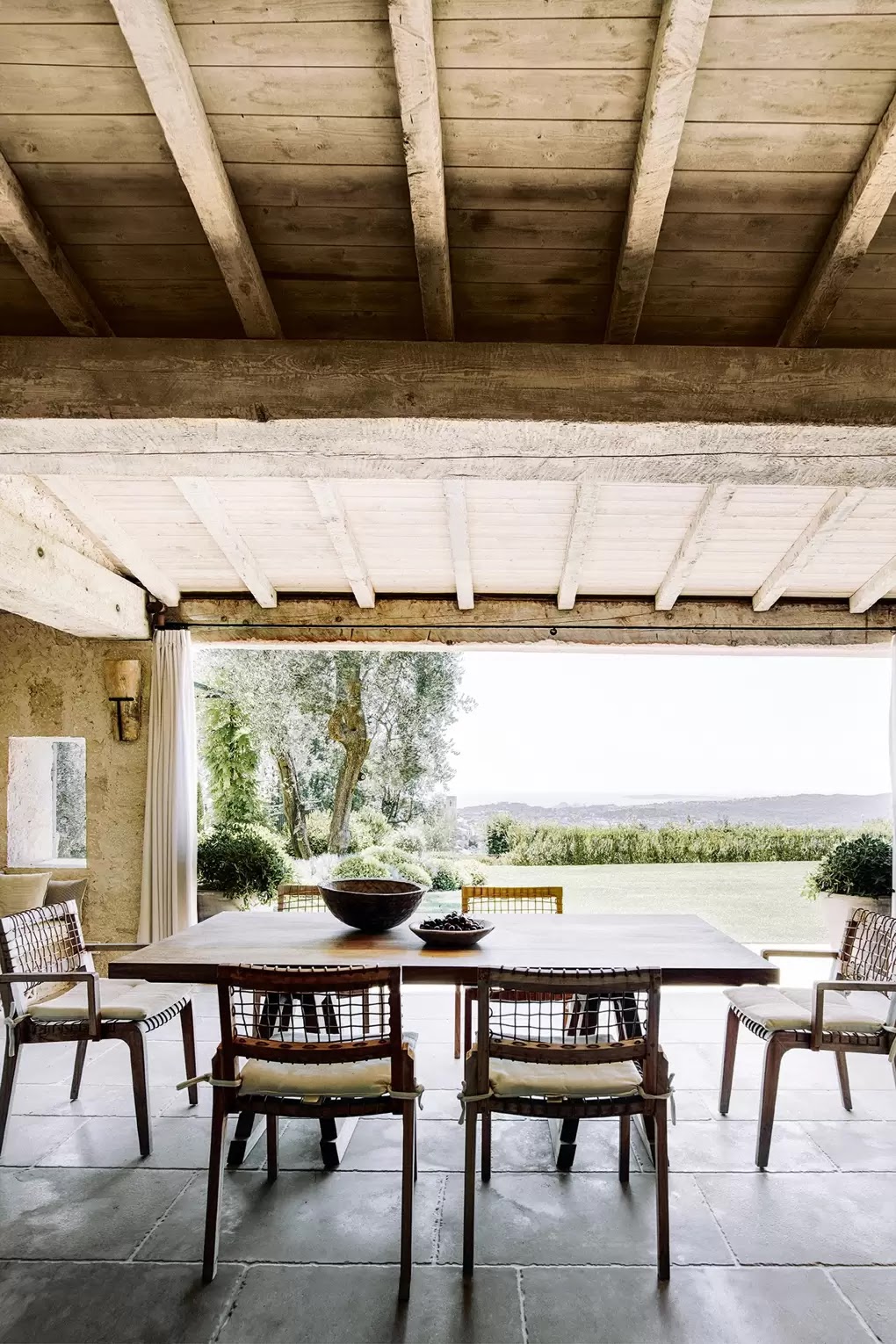 A divine Provençal house designed by Andrzej Zarzycki