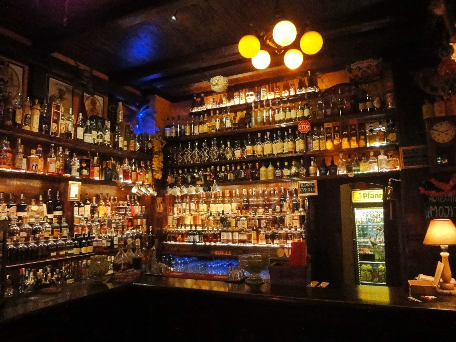 Coeur de chauffe: Le plus beau bar du monde ! Le Rum House Prague
