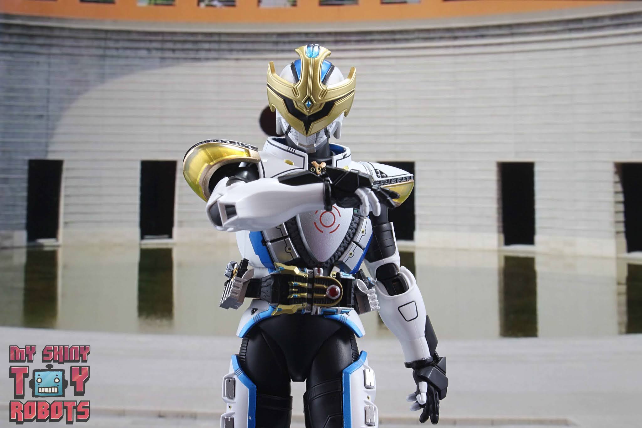 My Shiny Toy Robots: Toybox REVIEW: S.H. Figuarts -Shinkocchou Seihou ...