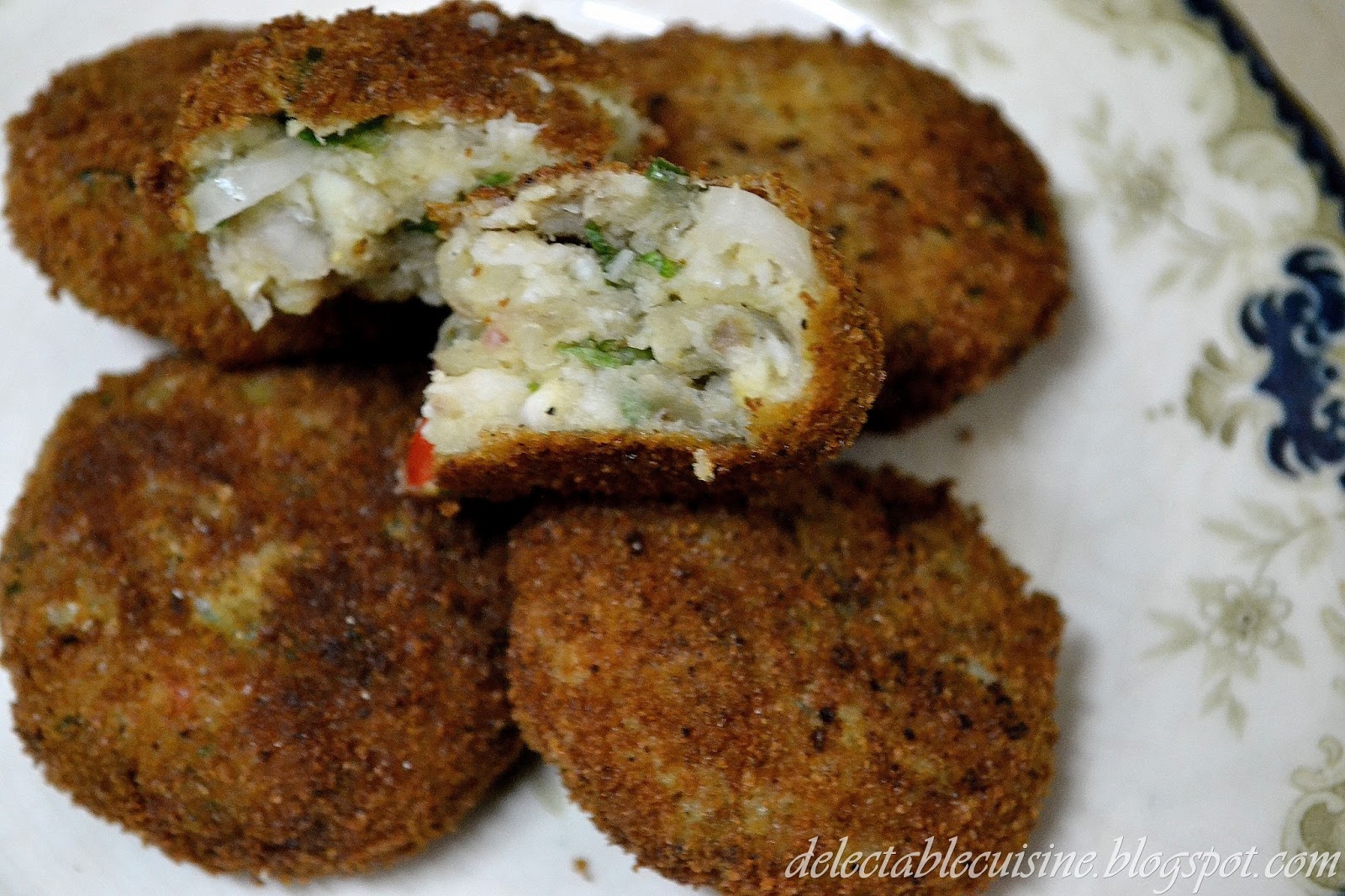 DELECTABLE CUISINE: Crispy Fish Cutlets