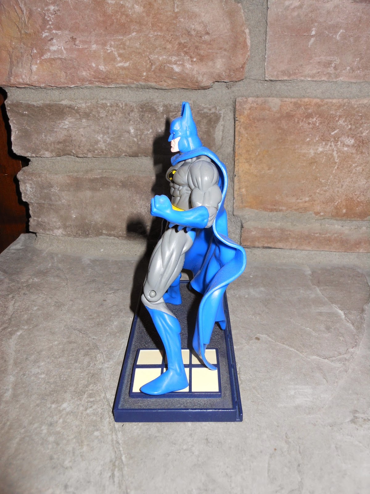 Emperor Dinobot's giant Batman figure database and review site!: DC ...