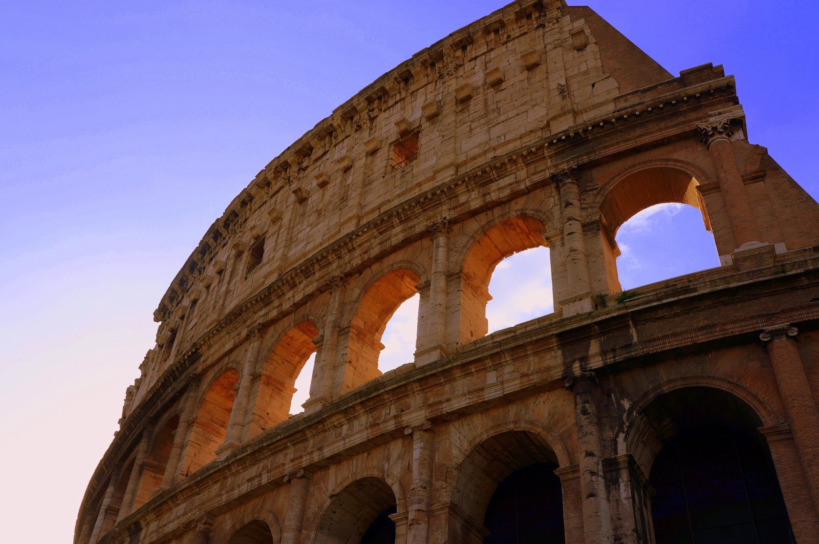 Just Enough Baggage: Rome day 4 - Colosseo