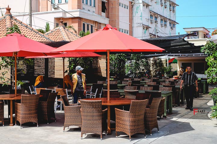 Feast.it - Indonesia Food and travel blogger : OPLET IJO PALEMBANG