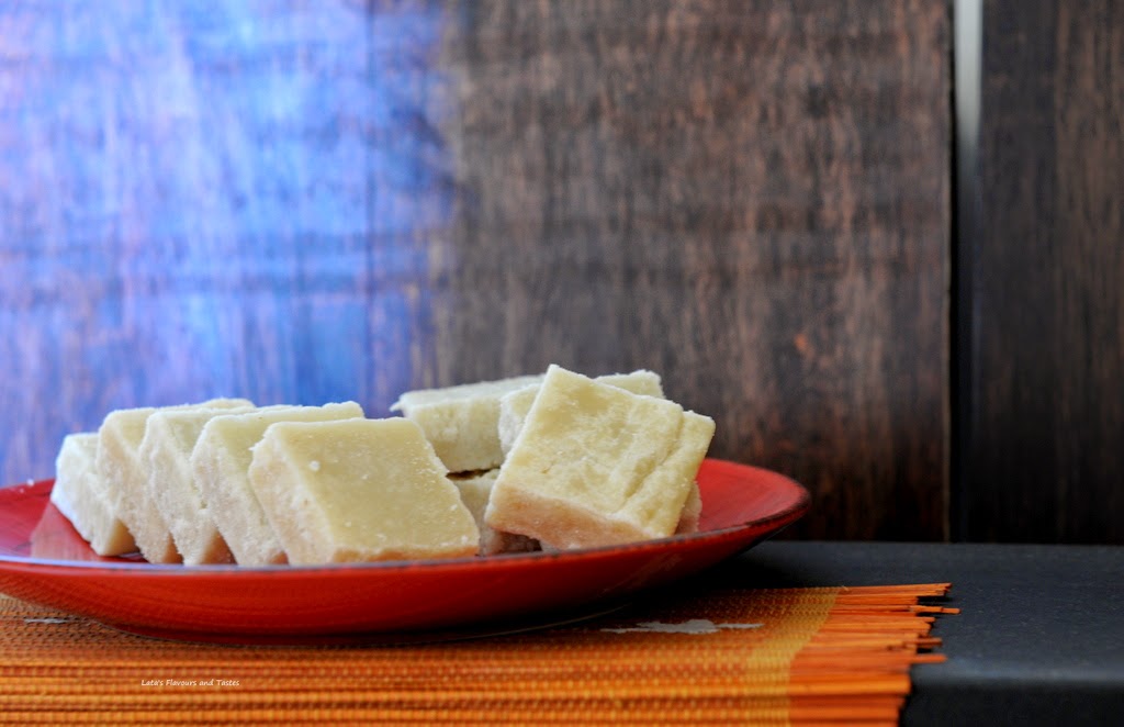 Flavours and Tastes: Vanilla Flavoured Maida Burfi - Deepavali Bakshanam