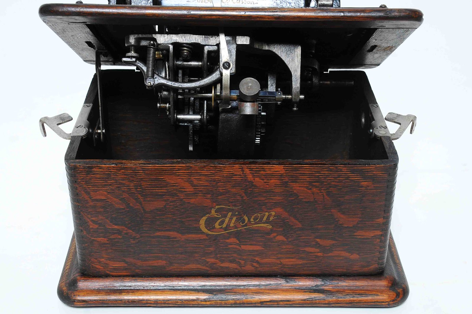 Old Vintage Gallery: Edison Diamond Model B Reproducer with Cygnet Horn ...