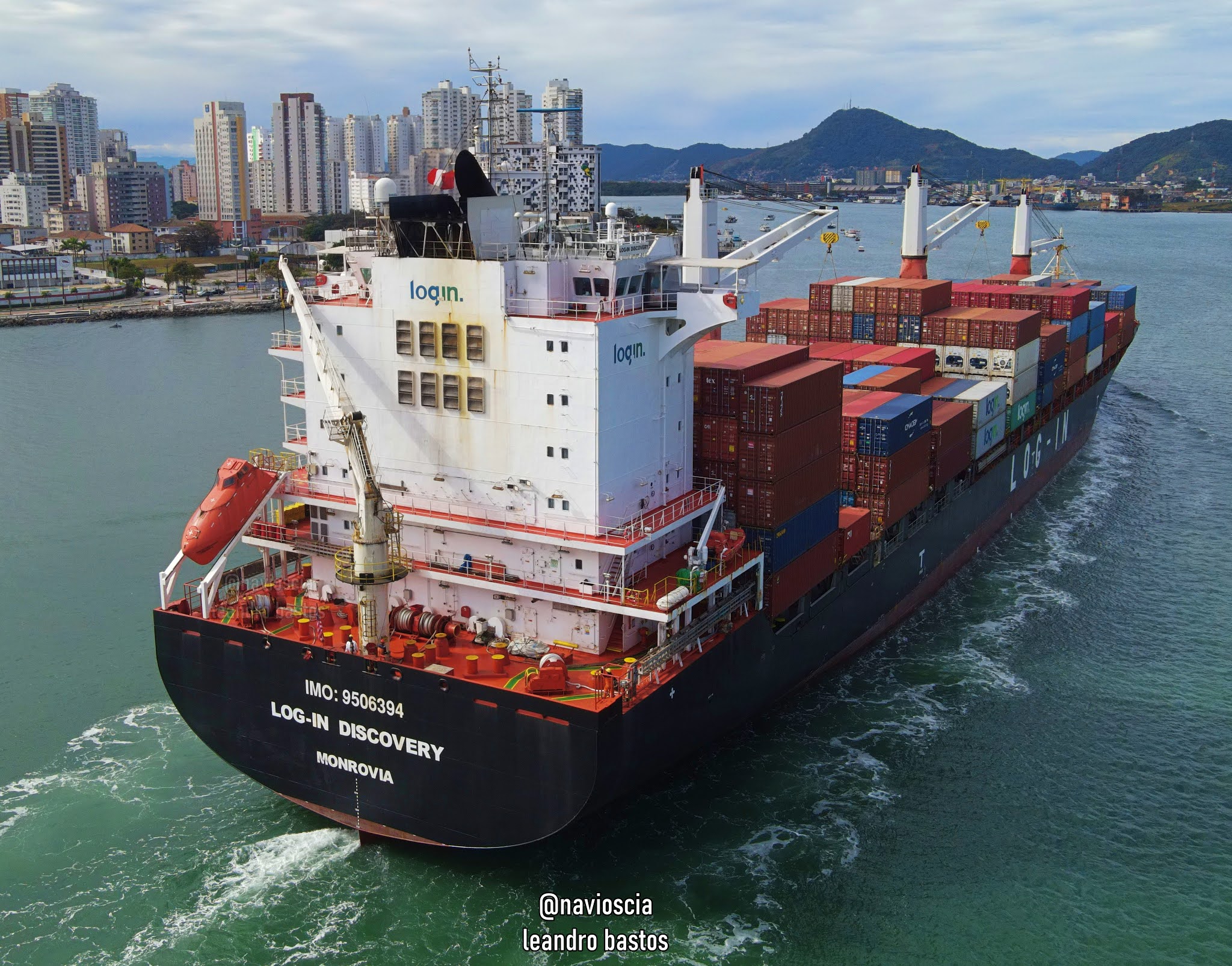 Navios de Santos & CIA: navio LOG-IN DISCOVERY