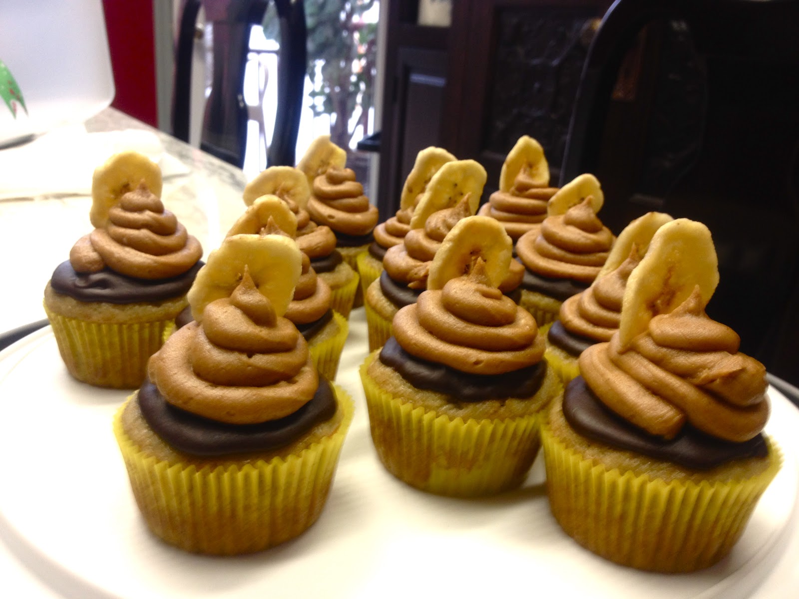 Whisking Through Life: "That Funky Monkey" Cupcake