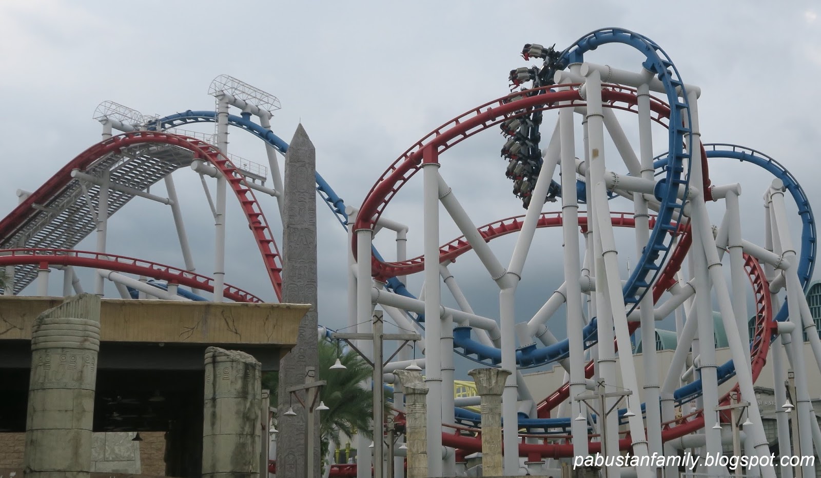 Family Travelogue: Battlestar Galactica Roller Coasters at Universal ...