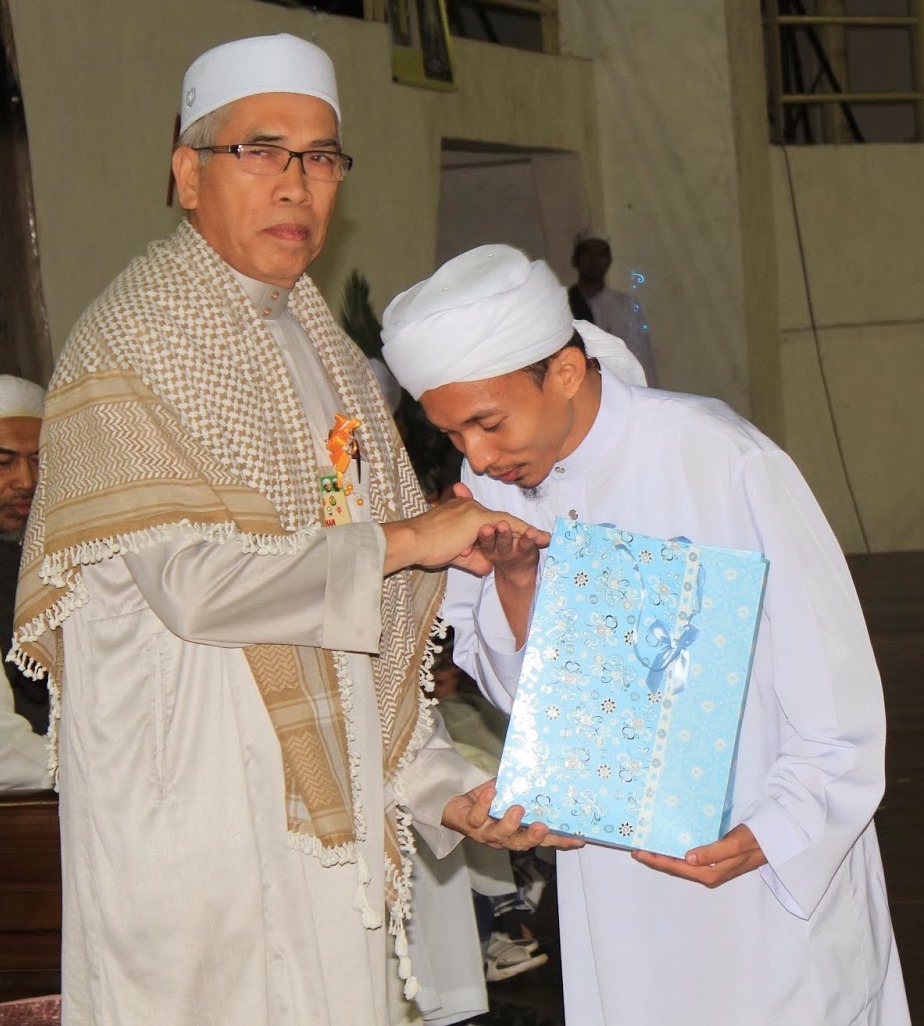CAHAYA KEHIDUPAN TAUHID: Tabarruk Athar Rasulullah lambang kecintaan ...