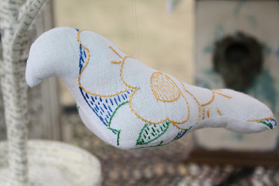 Isa Creative Musings: Up-cycled Vintage Embroidered Linen Birds