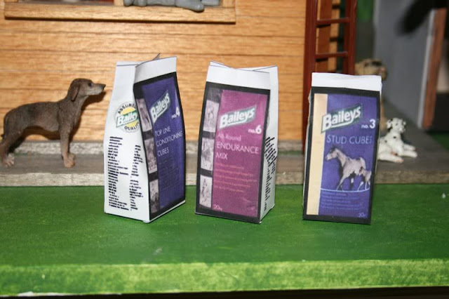 Last Alliance Studios: Printable Feedbags!